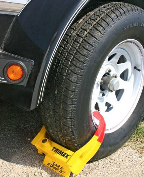 Wheel Chock Lock | Aircraft Spruce Canada