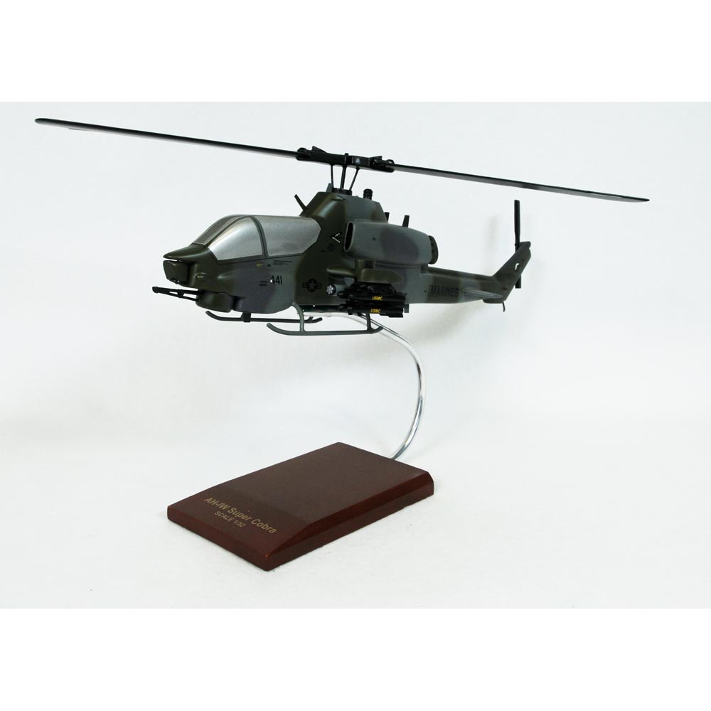 Ah-1W Super Cobra Model | Aircraft Spruce Canada